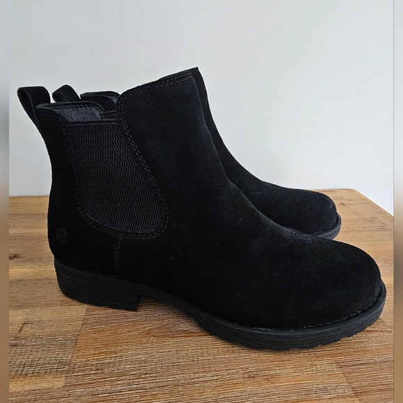 Born | Shoes | Nwob Born Womens Cove Black Suede Pull On Chelsea Ankle ...
